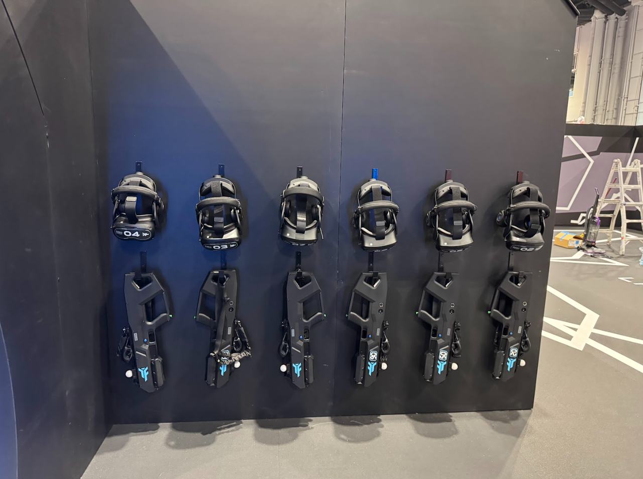 Quantum Enclosure - Equipment wall setup – Zero Latency VR